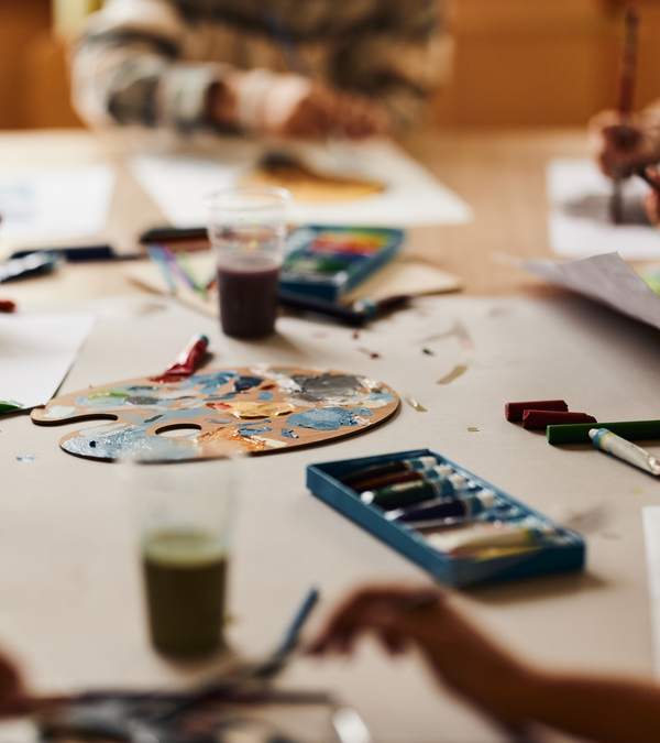 DIY Studio – Carly & Cass